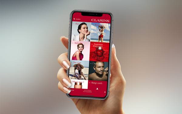 Clarins: Application Bibliothèque de Produits | ELEARNIS